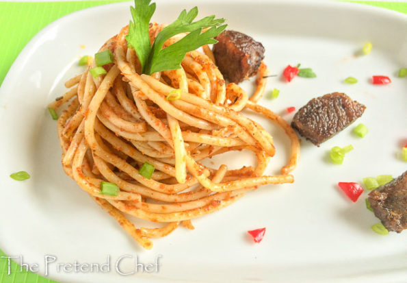 Nigerian jollof spaghetti - The Pretend Chef