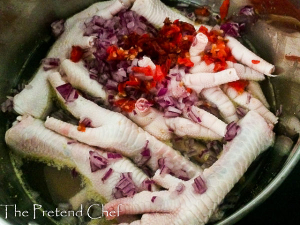Peppered chicken feet (Chicken claws) - The Pretend Chef