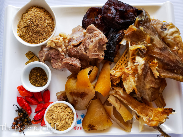 Ofe Akparata (with Ora) - The Pretend Chef