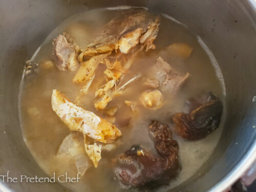 Ofe Akparata (with Ora) - The Pretend Chef